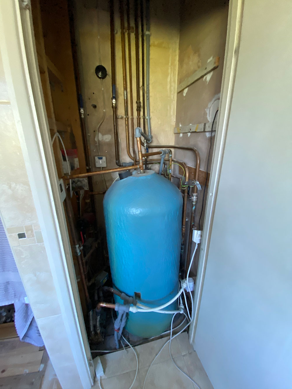 Unvented Cylinder Installation – Bexleyheath | Everest Heating & Plumbing